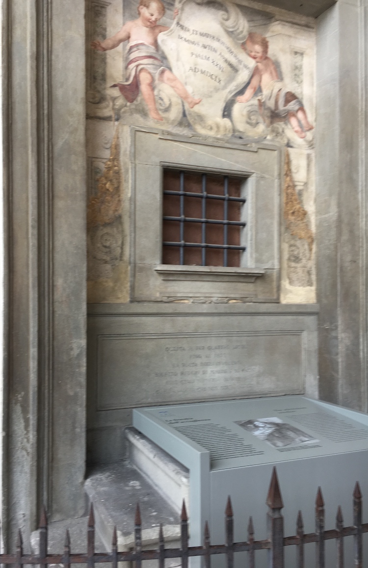 ♦ A Legacy of Charity in Florence: Museo degli Innocenti ♦ - PostcardZ ...